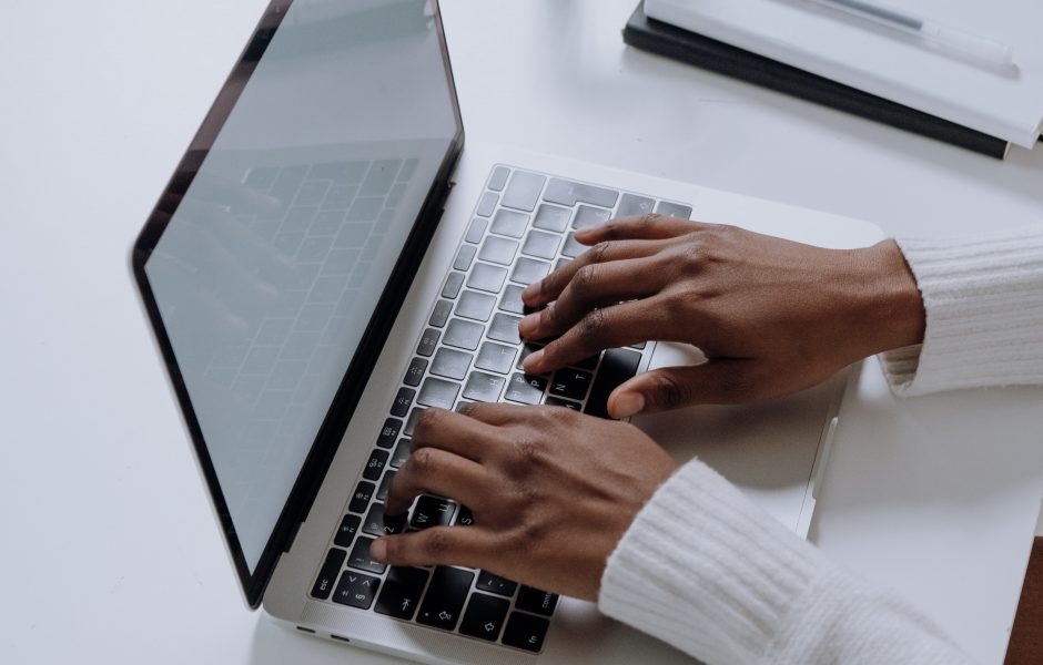 Apprendre à bien communiquer par e-mail - Bibliothèques Sans Frontières